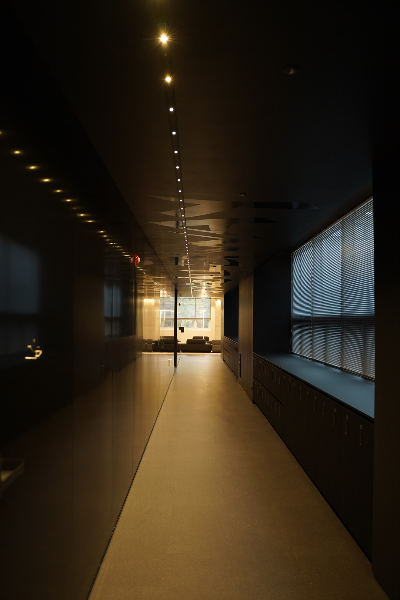 TRACY® BLACK & SILVER - A BEAUTIFUL LIGHTING SOLUTION at Gachon Cocone School, South Korea - LED ...